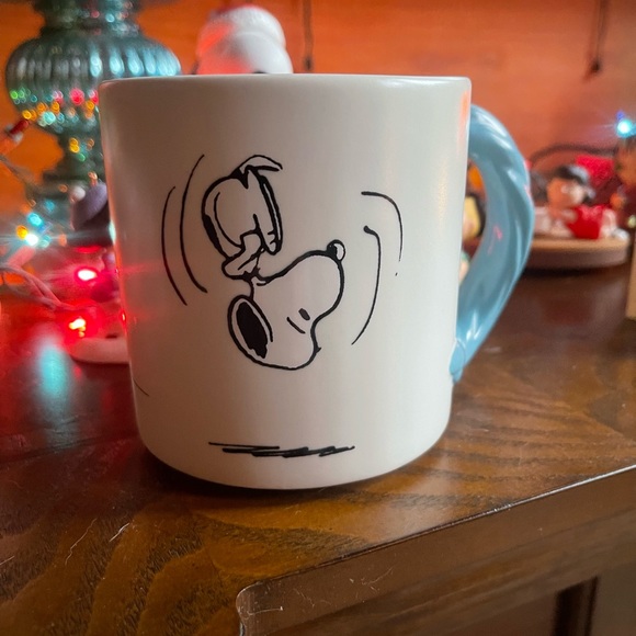 Hallmark | Dining | Hallmark Linus And Snoopy Mug | Poshmark